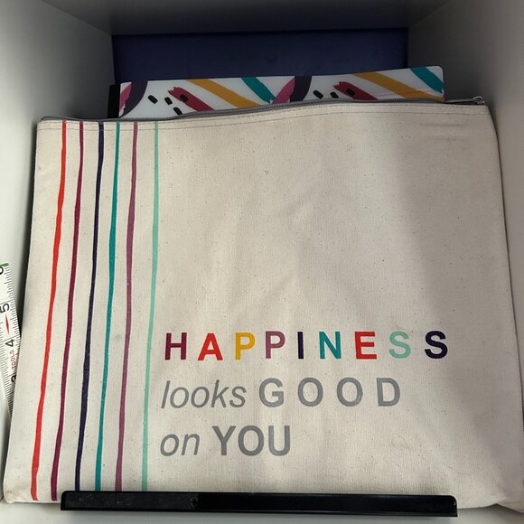 thirty-one | Bags | Thirtyone Zipper Pouch With Folder | Poshmark